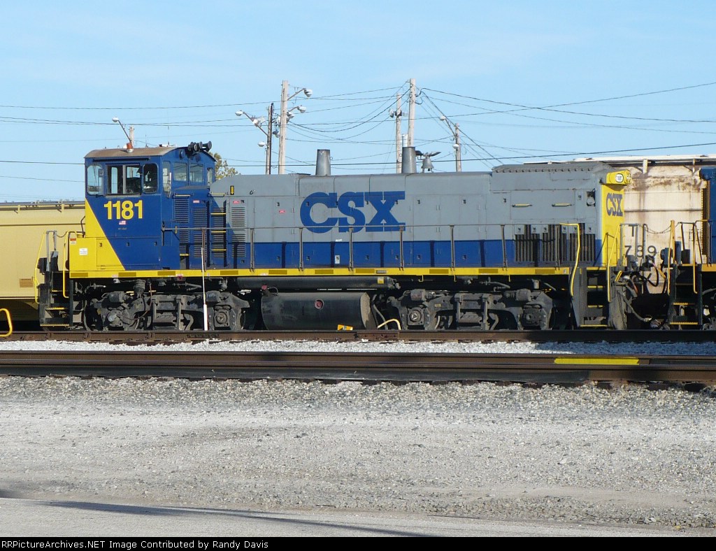 CSX 1181 Close-up